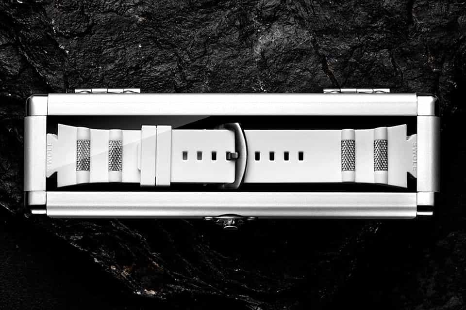 Swole O'Clock gives fans the ability to customize their bands - Stack3d